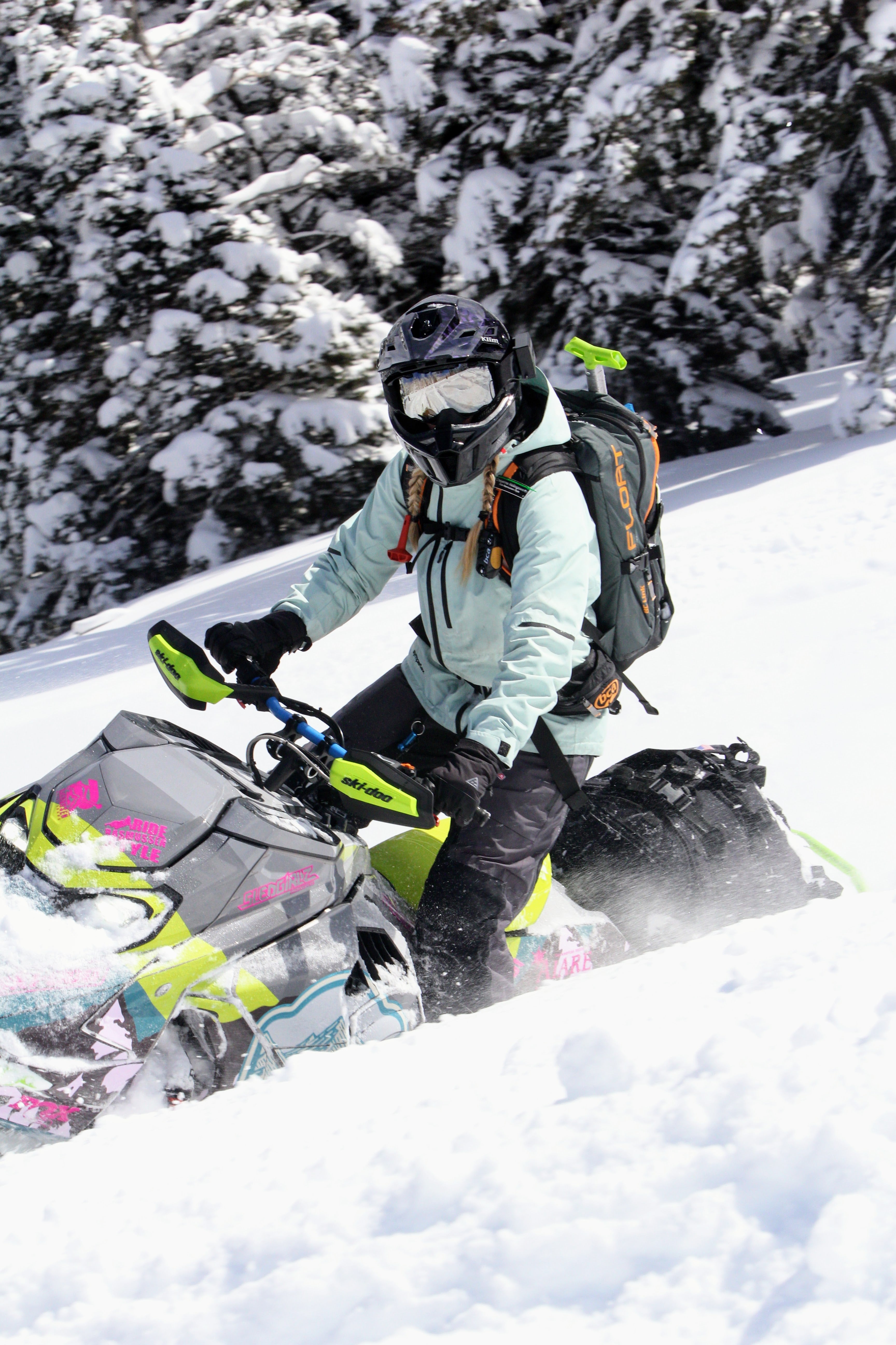 Women’s Snowmobile Clinic | Cheyenne Rasmussen